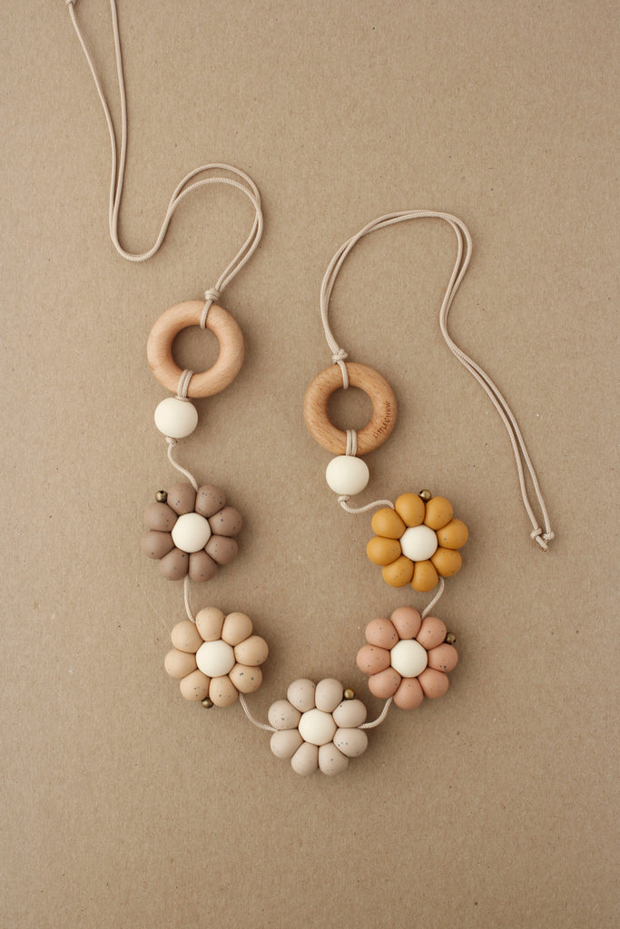 Pram Garland - Daisy | Everett – littleCHEW